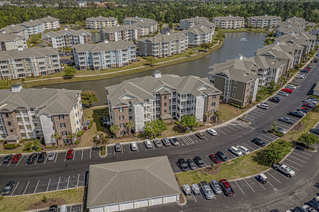 Magnolia Pointe Luster Leaf 4869-302 - Beach Vacations